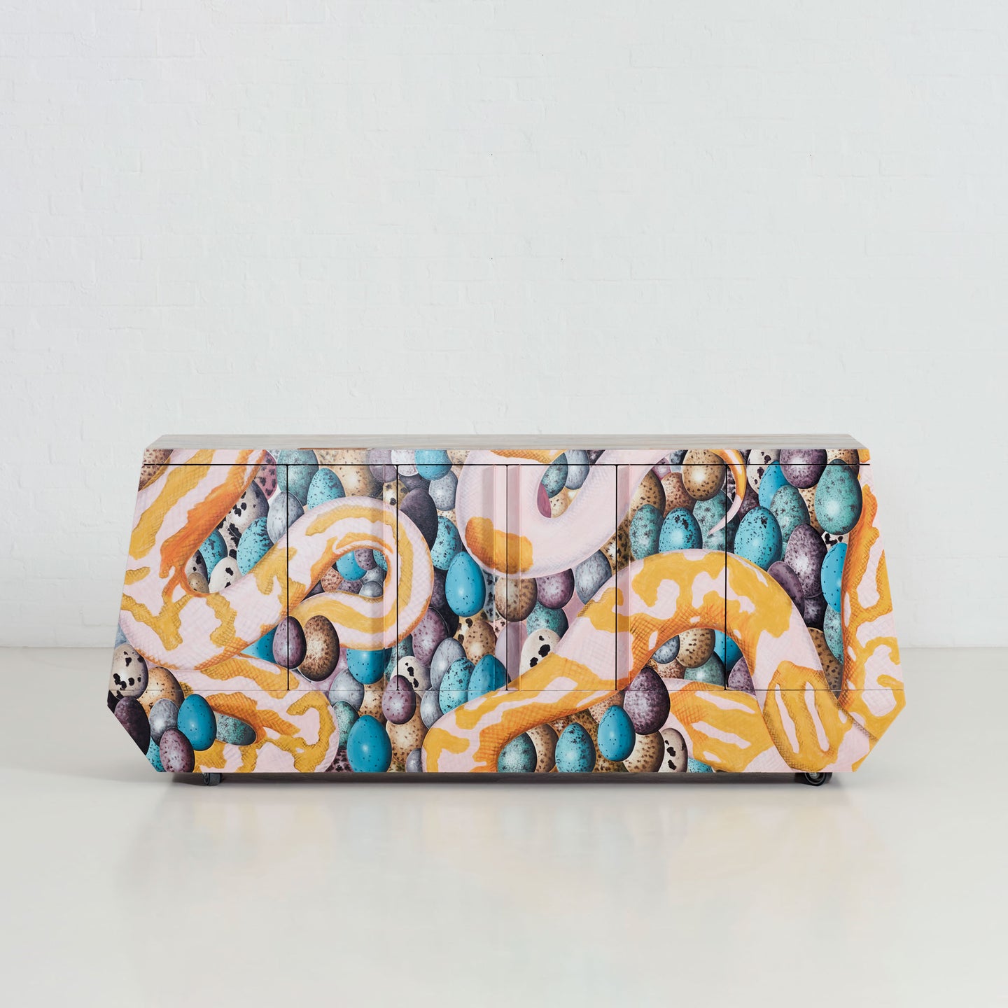 EDITIONS – DOKTER AND MISSES